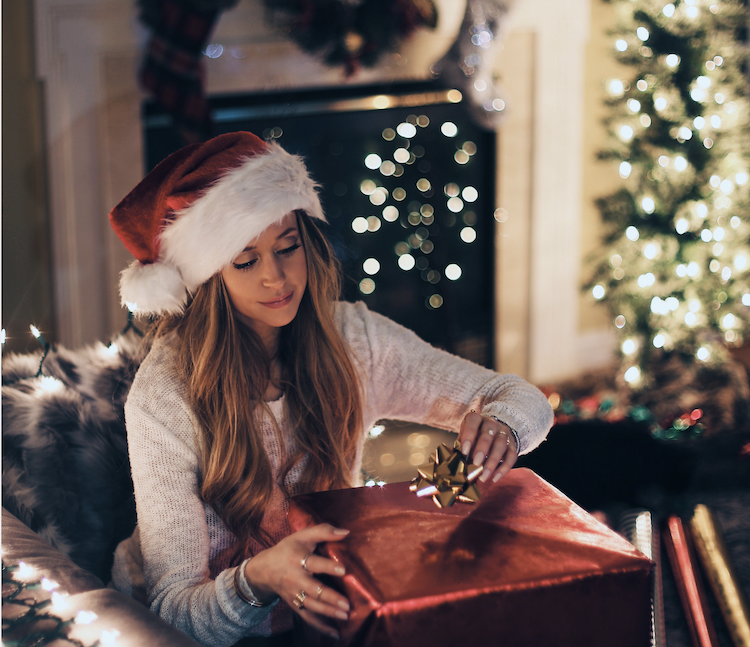 10 Ways To Find The Right Gift For Someone | RIZZARR